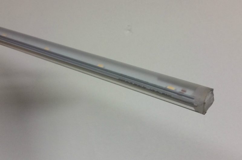 Luminaria Lineal ref: perfil Led – Luz y color